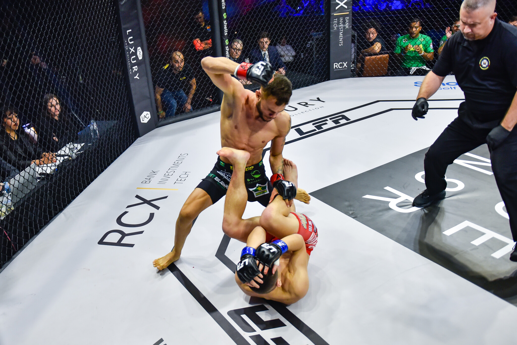 Bunes defeats Horiuchi in LFA 149 to become the new LFA Flyweight Champion – LFA